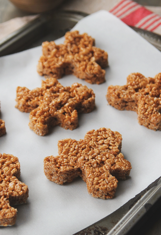 Gingerbread Cereal Treats | Campfire Marshmallows